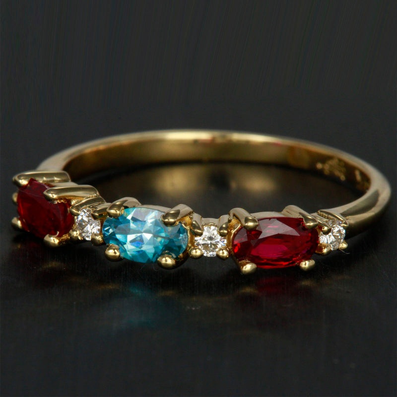 3 Stone Mothers Rings - Custom Gold & Platinum - MothersFamilyRings.com